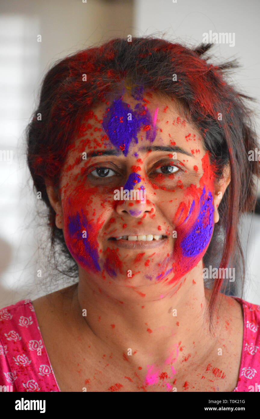 Howrah City, Kolkata, India. 21st March, 2019. Abeer the multicoloured ...