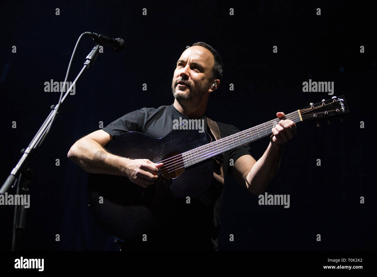 Dave john matthews songwriter hi-res stock photography and images - Alamy