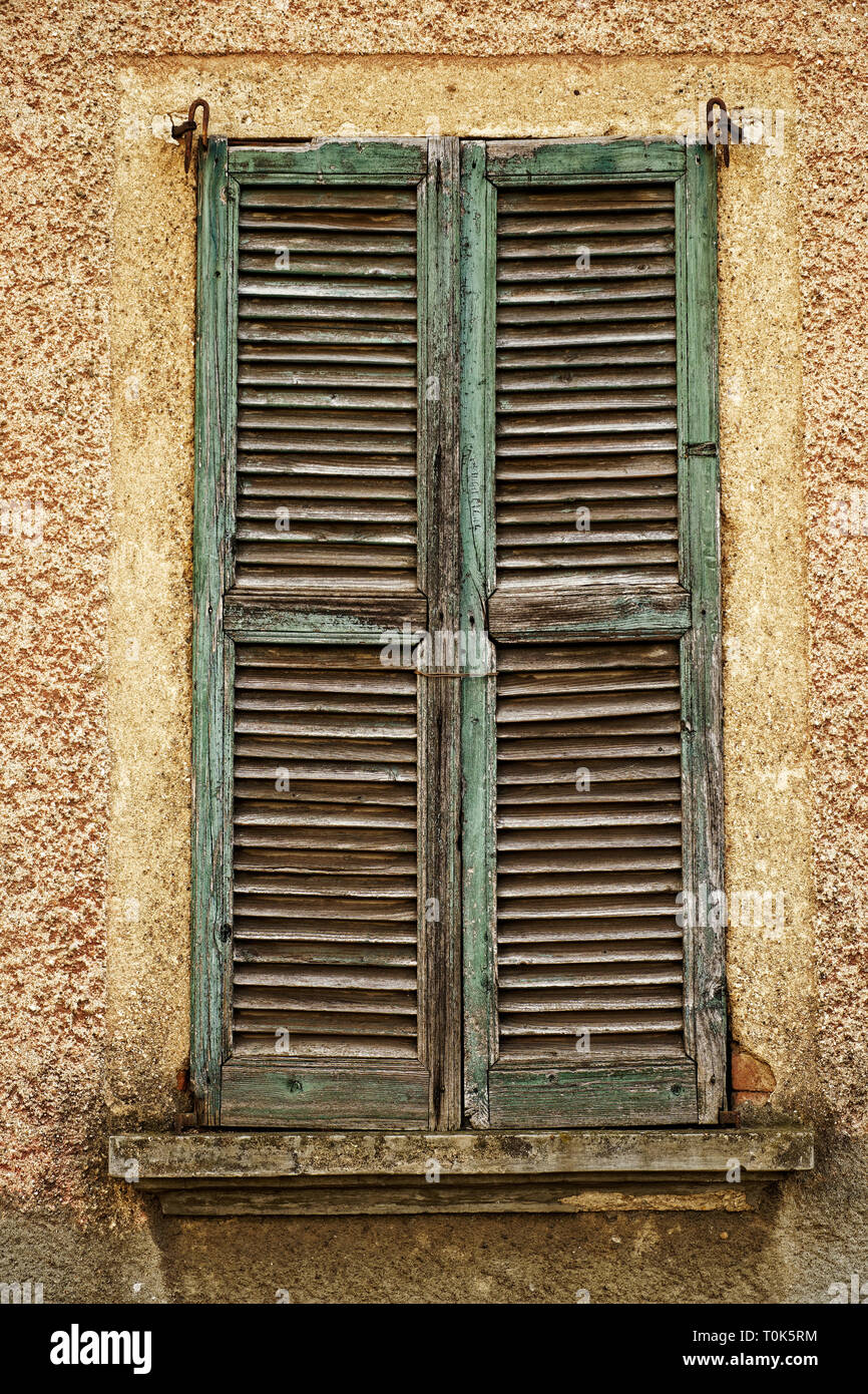 Old wooden mansion window shutter hi-res stock photography and images ...