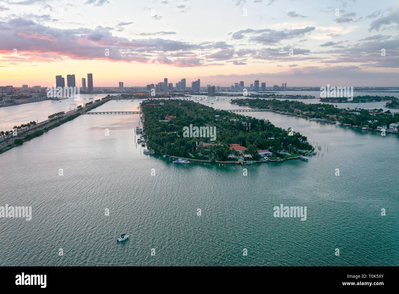 Aerial mansion house bay hi-res stock photography and images - Alamy