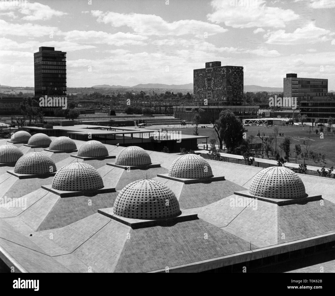 Unam campus Black and White Stock Photos & Images - Alamy