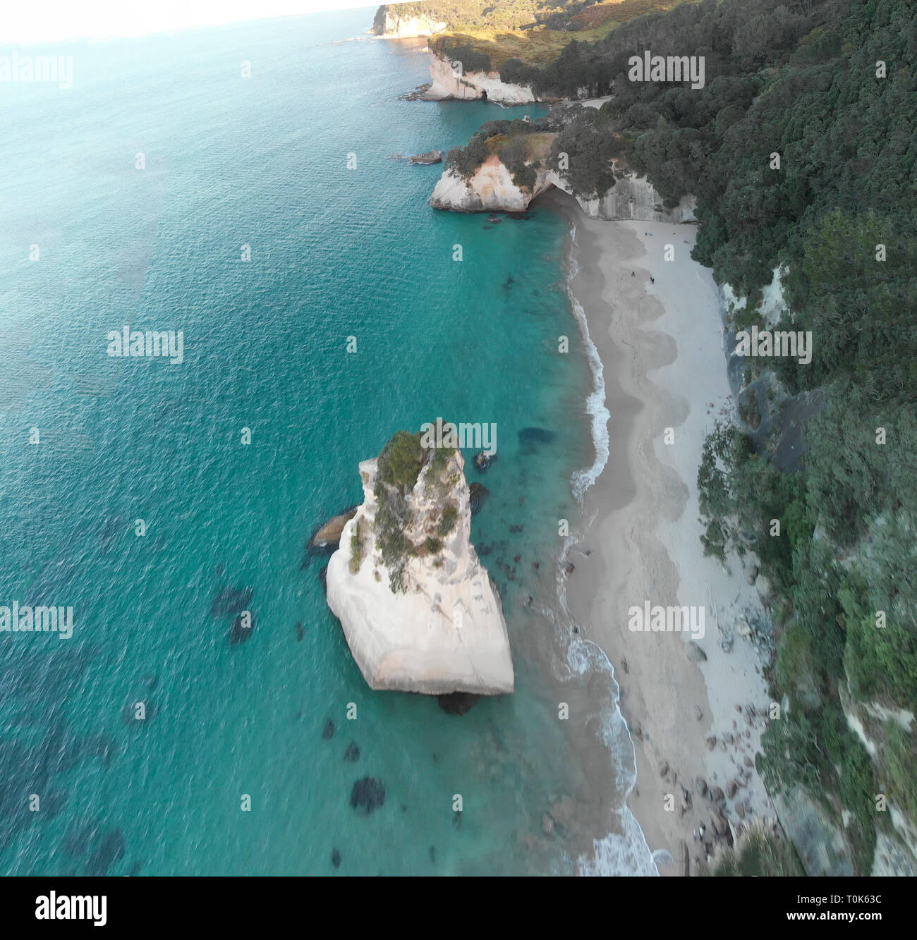 Cathedral cove aerial hi-res stock photography and images - Alamy