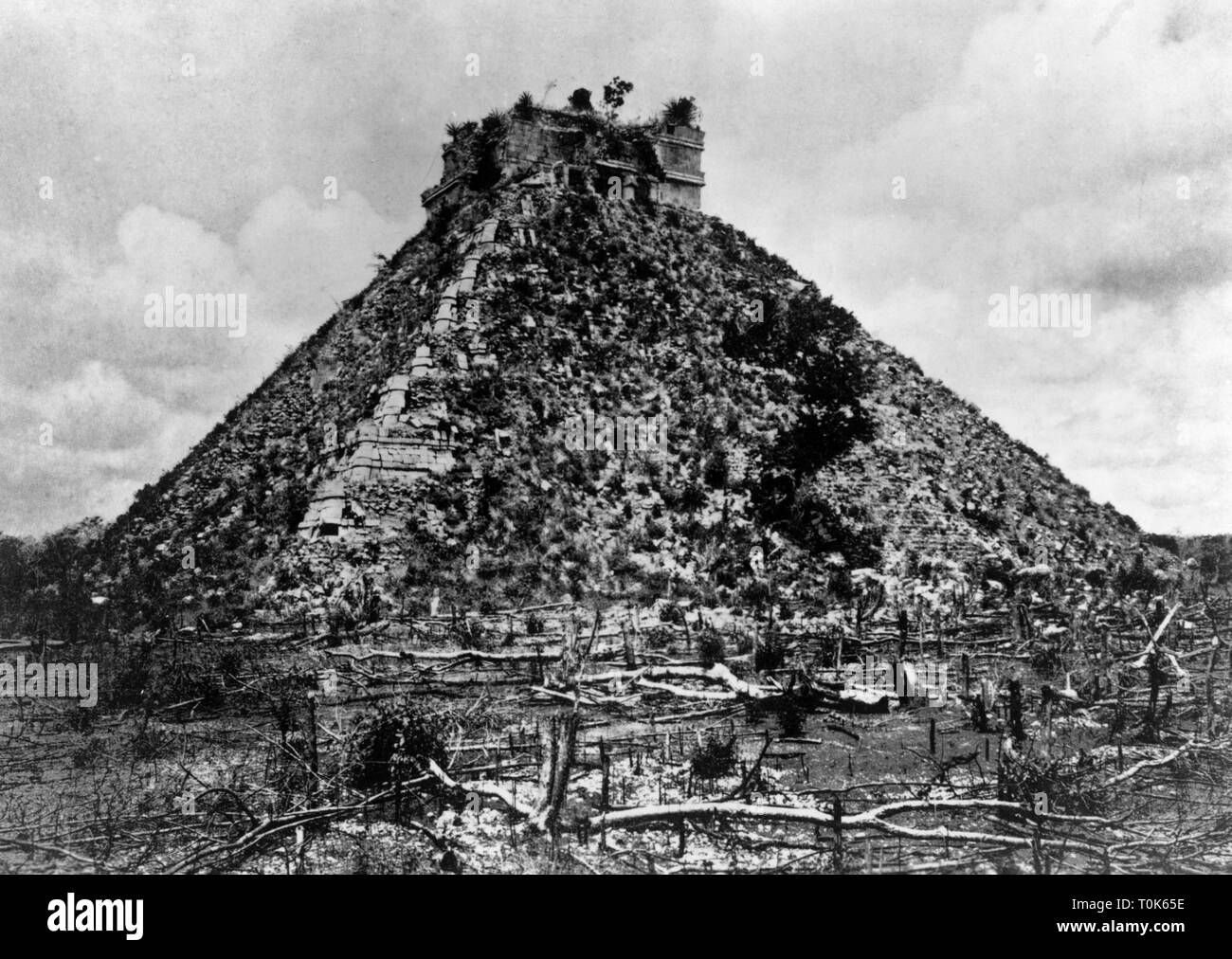 geography / travel, Mexico, Chichen Itza, buildings, Temple of the ...
