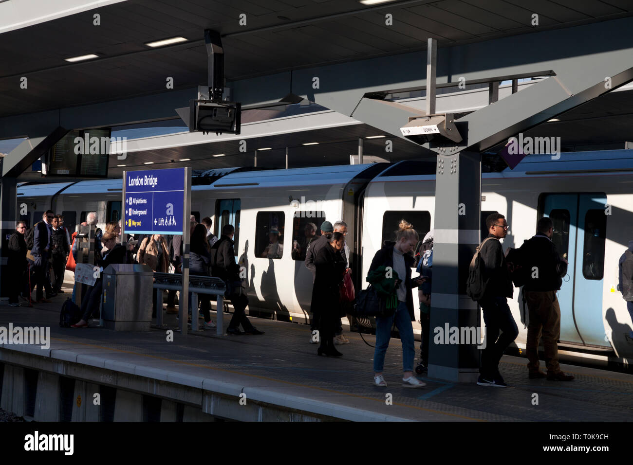 passengers, platforms and trains london bridge station london england ...