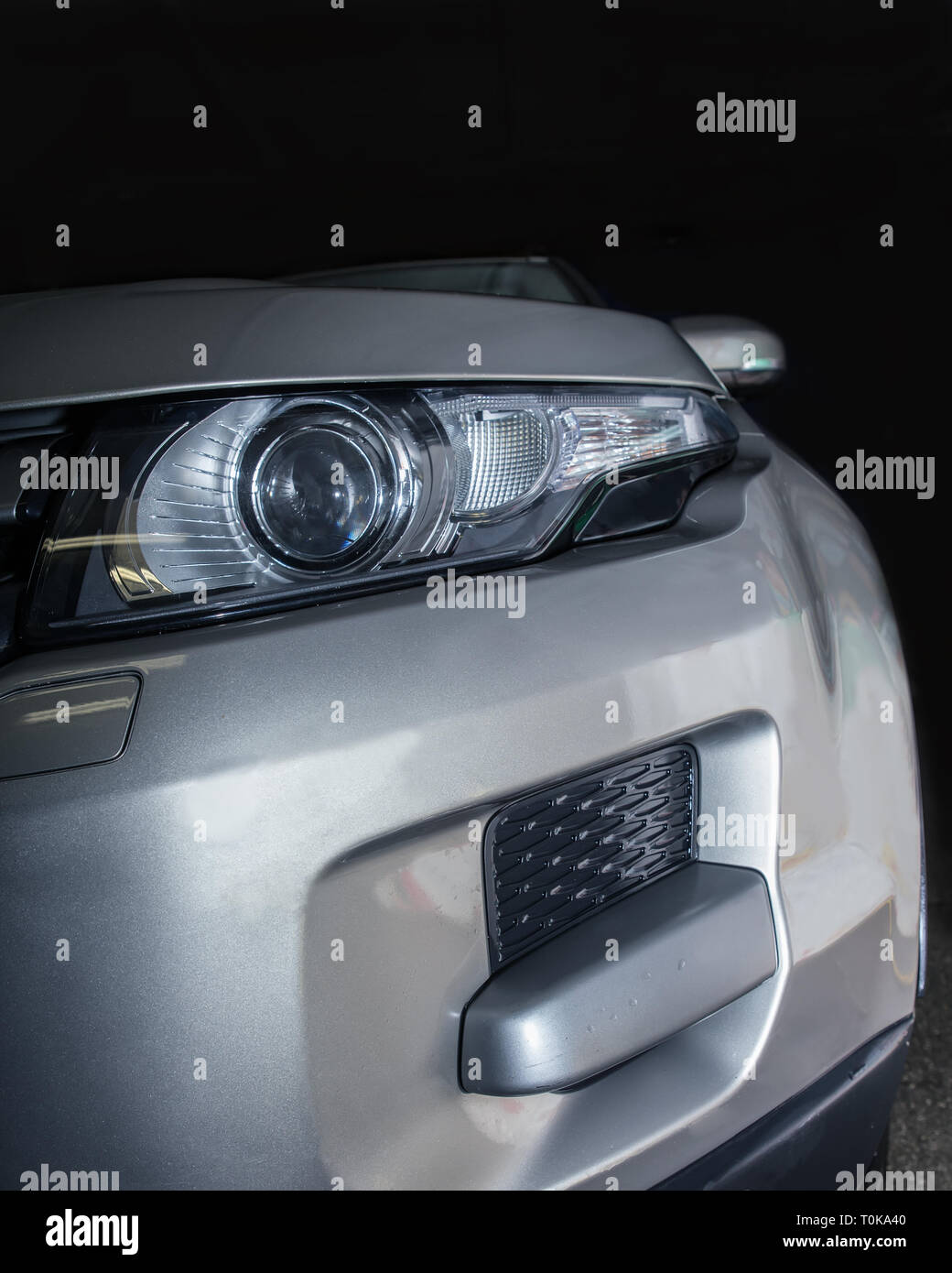 Car headlight detail hi-res stock photography and images - Alamy