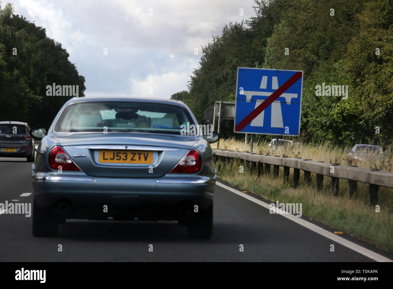 Jaguar on the A303 Trunk Road End of Motorway Sign Stock Photo - Alamy