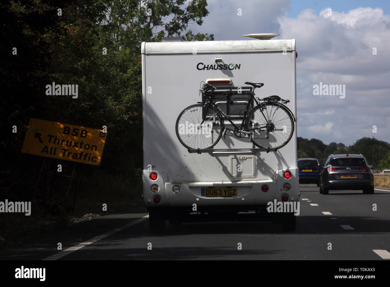 Back road britain hi-res stock photography and images - Alamy