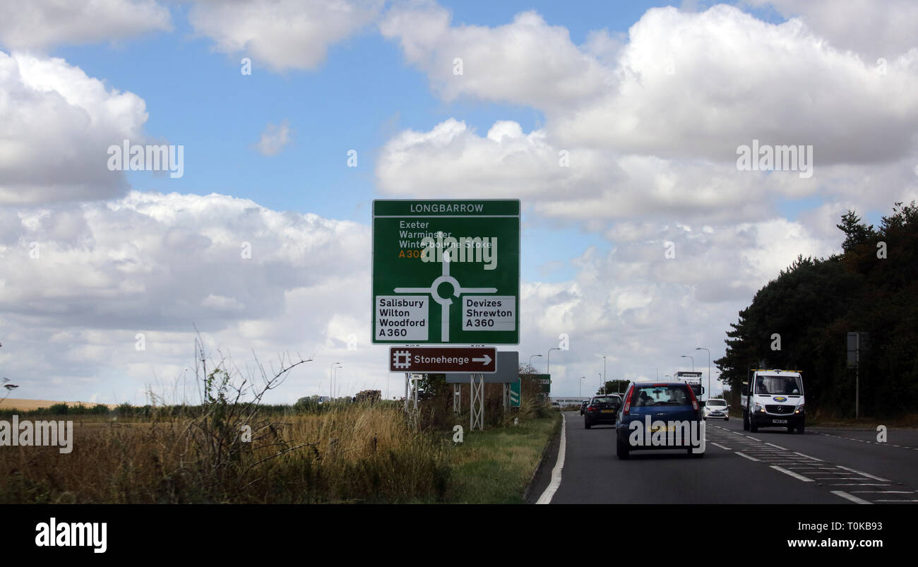 Longbarrow roundabout hi-res stock photography and images - Alamy