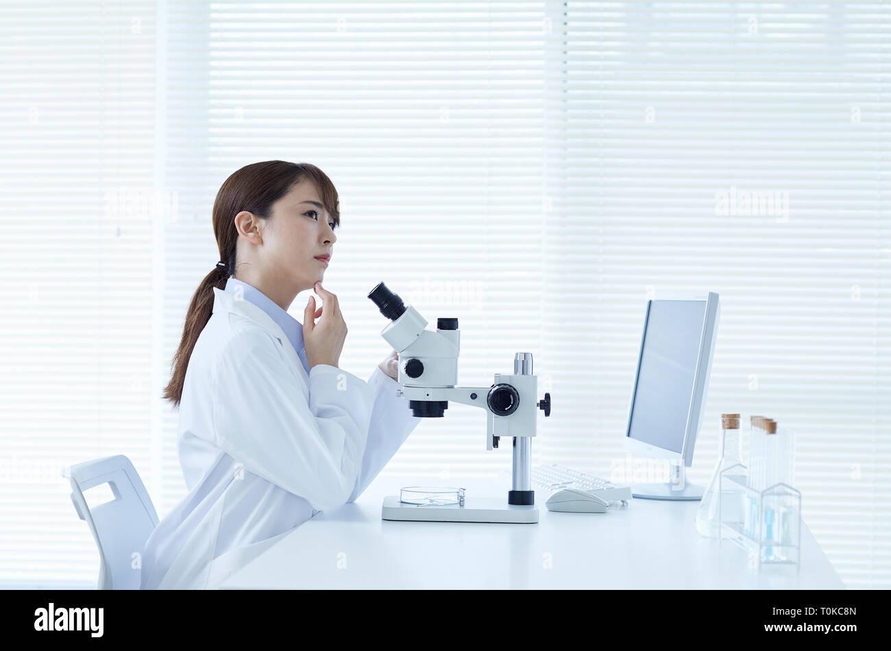 Young scientist lab japan hi-res stock photography and images - Alamy