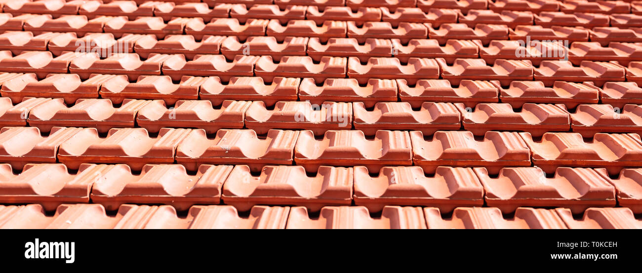 Roofing construction. Red roof ceramic tiles texture background Stock ...