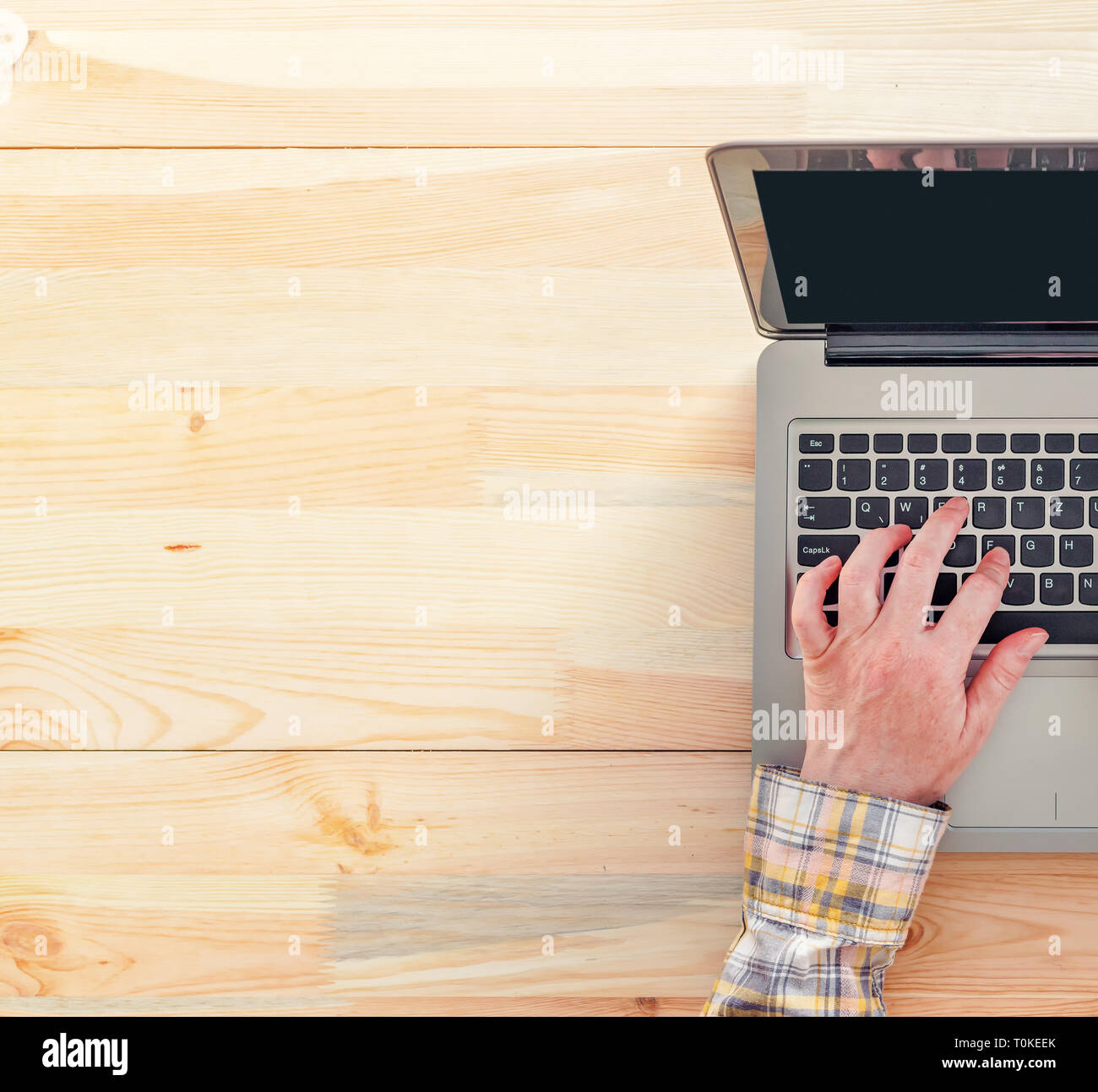 Computer female hi-res stock photography and images - Alamy