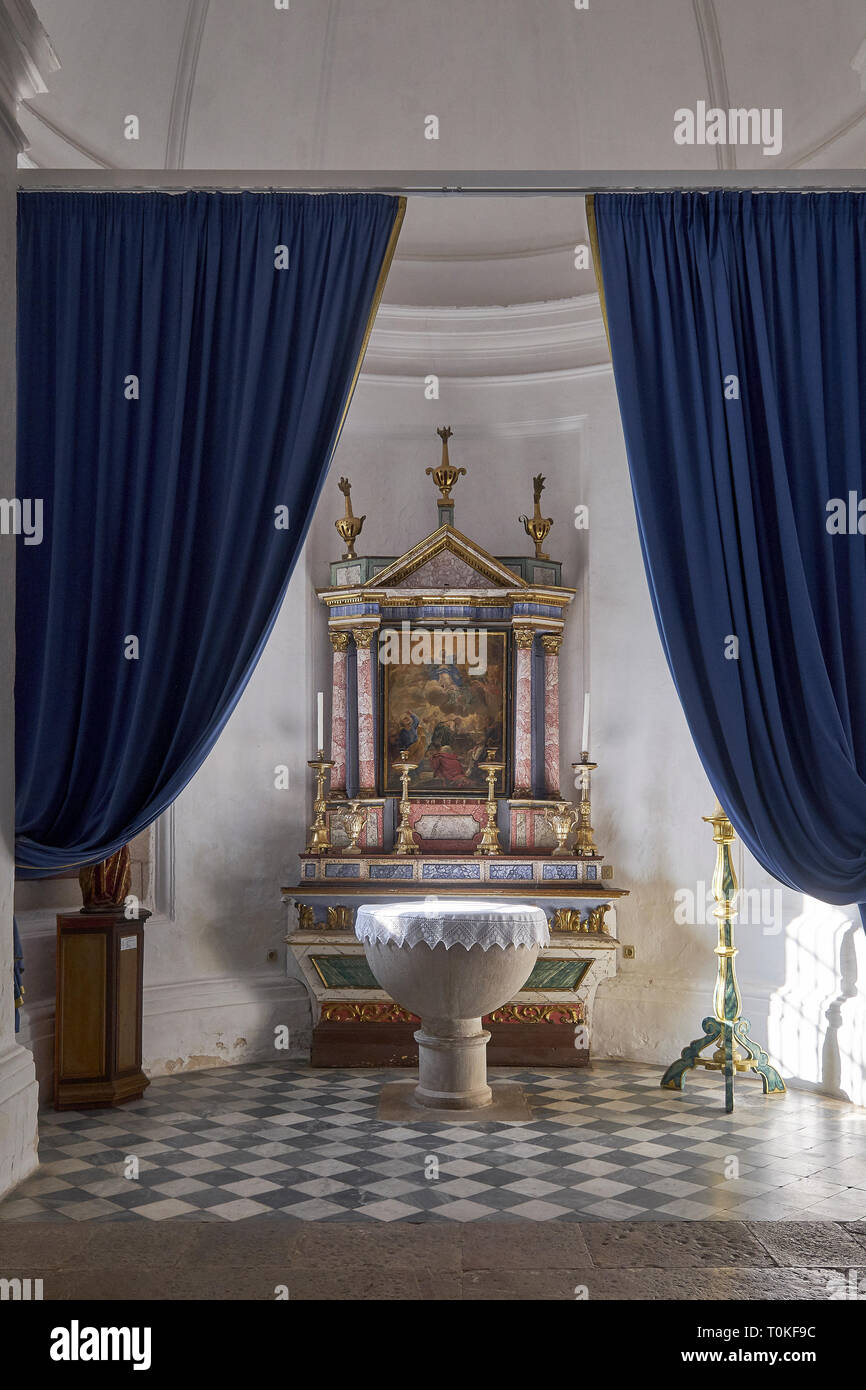 Side Altar High Resolution Stock Photography and Images - Alamy