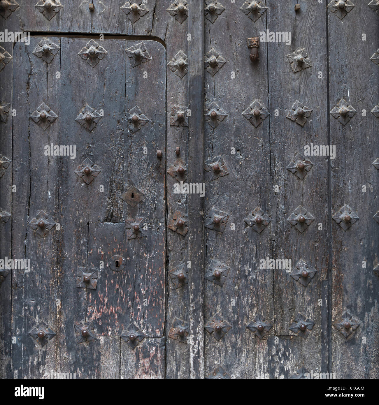 Wooden medieval style front door hi-res stock photography and images ...