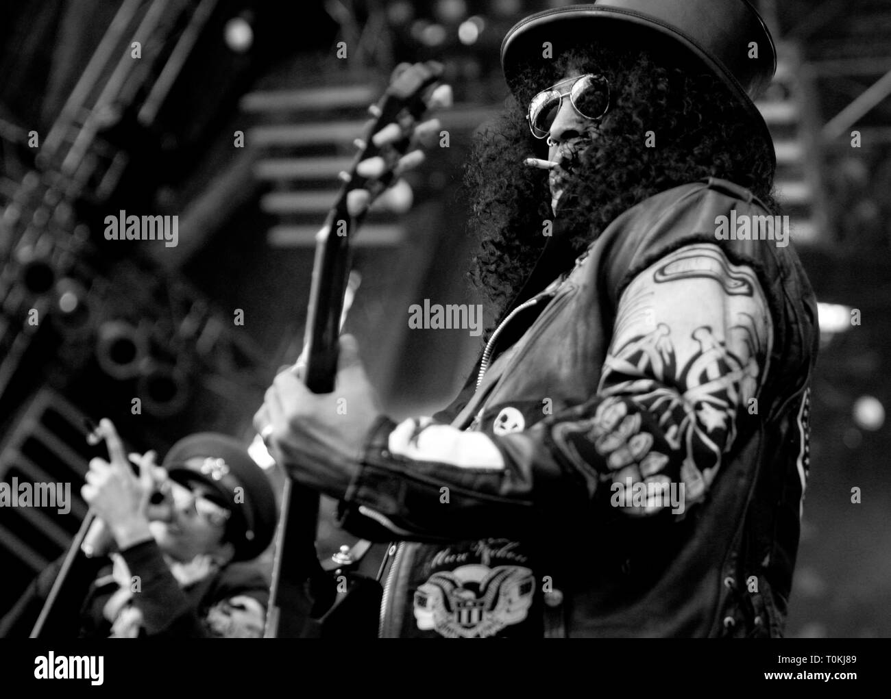 Velvet revolver in concert Black and White Stock Photos & Images - Alamy