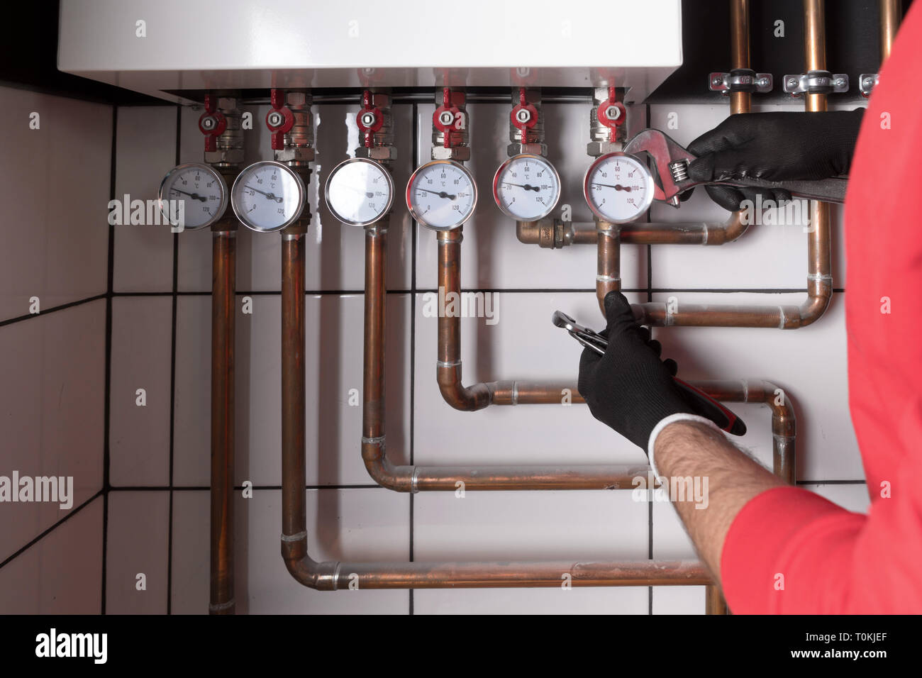 Central heating system hi-res stock photography and images - Alamy