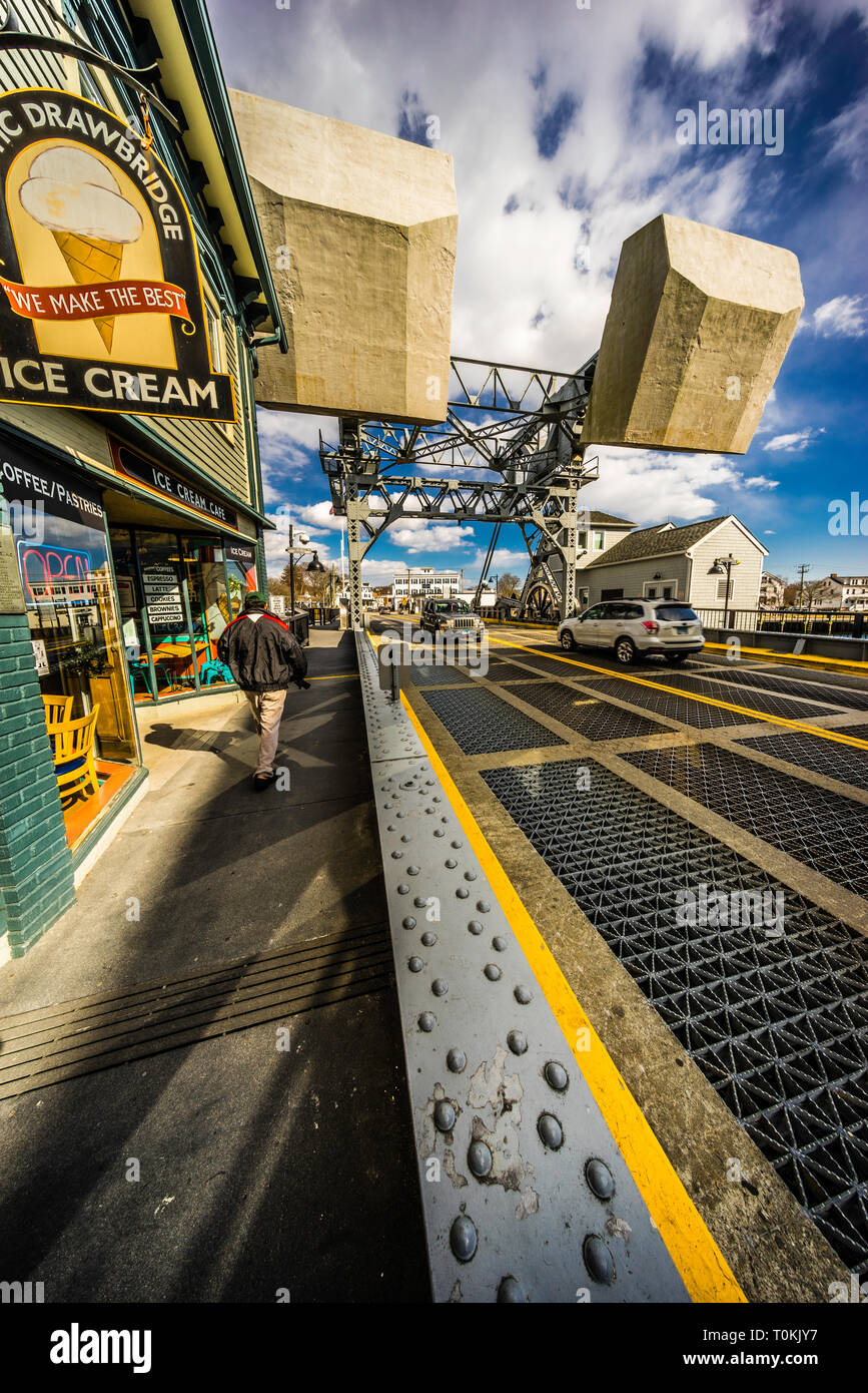 Mystic River Bascule Bridge Mystic, Connecticut, USA Stock Photo - Alamy