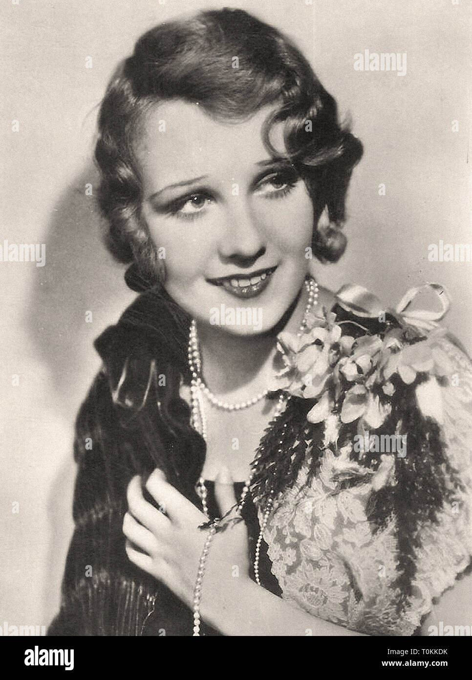 Actress page hi-res stock photography and images - Alamy