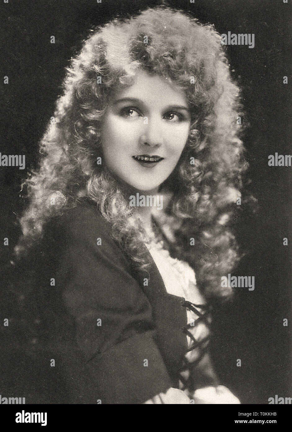 Mary philbin hi-res stock photography and images - Alamy