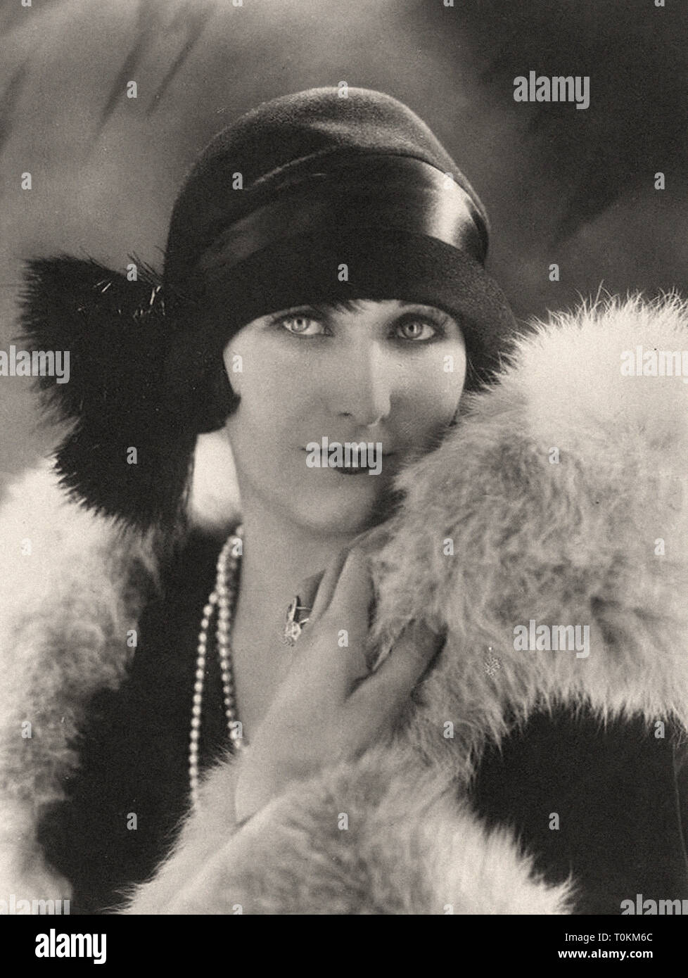 Portrait of Maria Corda (2) - Silent movie era Stock Photo - Alamy
