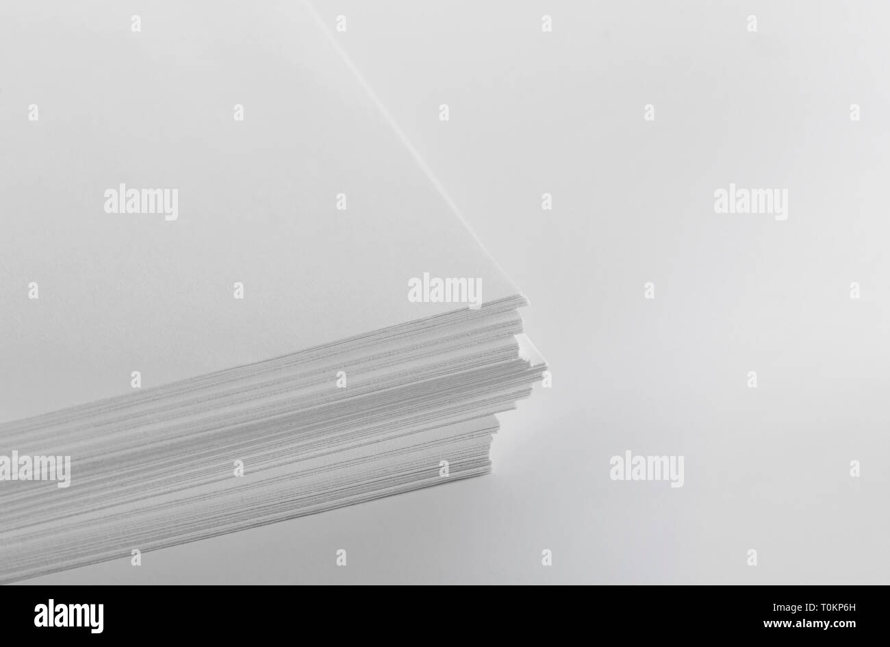 Stack paper office hi-res stock photography and images - Alamy