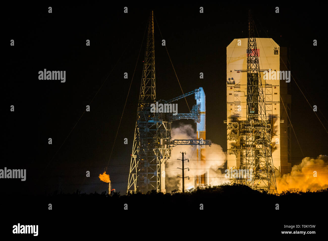 Wgs 10 satellite hi-res stock photography and images - Alamy