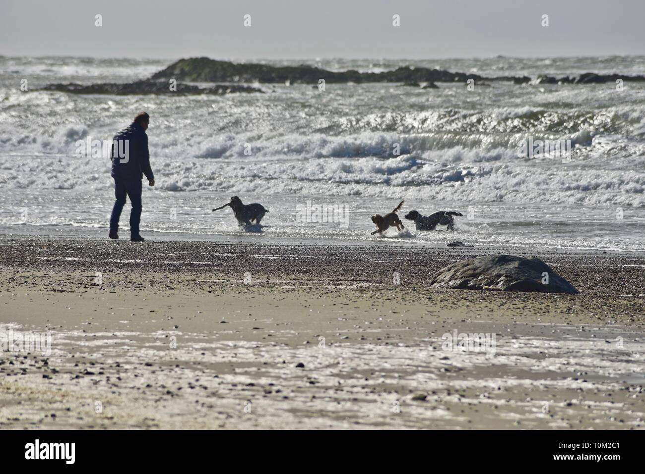 Traeth cymyran beach wales hi-res stock photography and images - Alamy