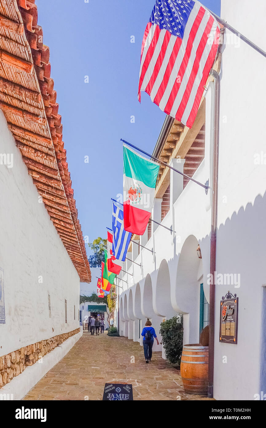 Street in Spain in La Arcada shops in Santa Barbara, CA Stock Photo - Alamy