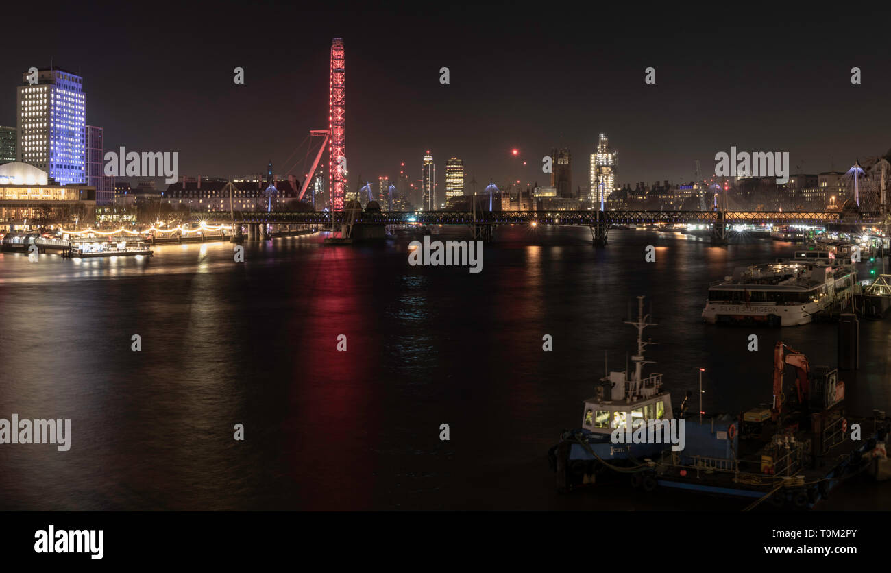 View from Waterloo Bridge at night Stock Photo - Alamy