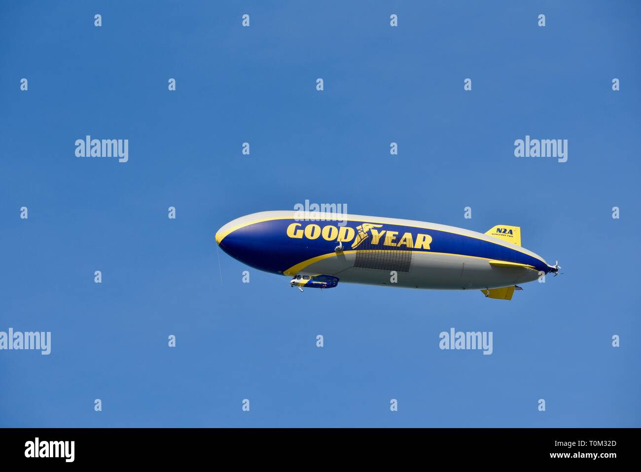 Goodyear blimp hi-res stock photography and images - Alamy