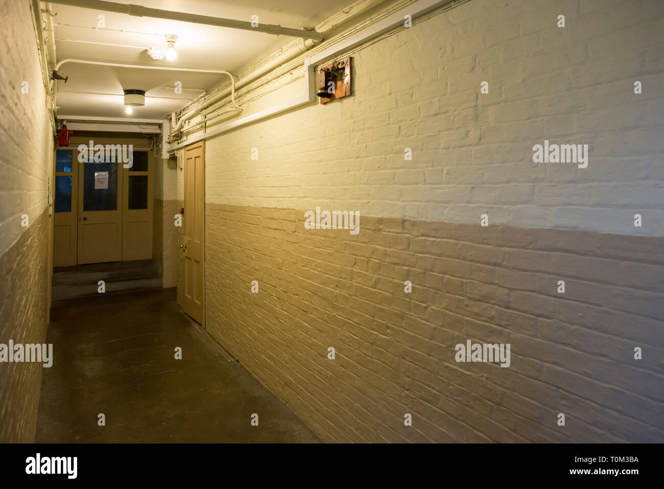 Corridor museum hi-res stock photography and images - Alamy