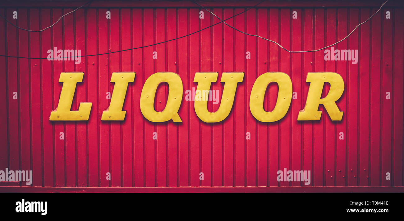 Liquor store sign hi-res stock photography and images - Alamy