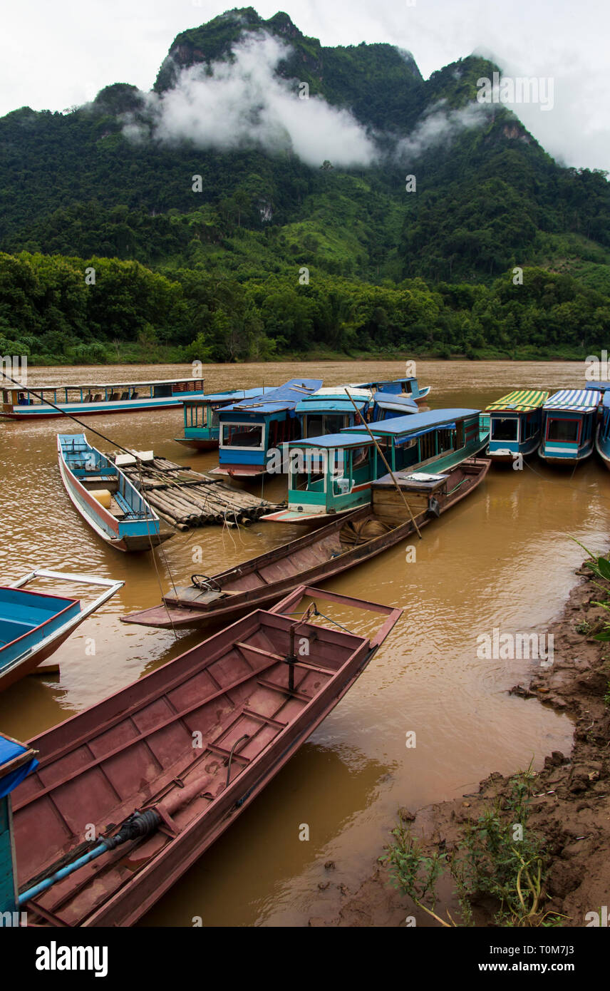 Longboats hi-res stock photography and images - Alamy