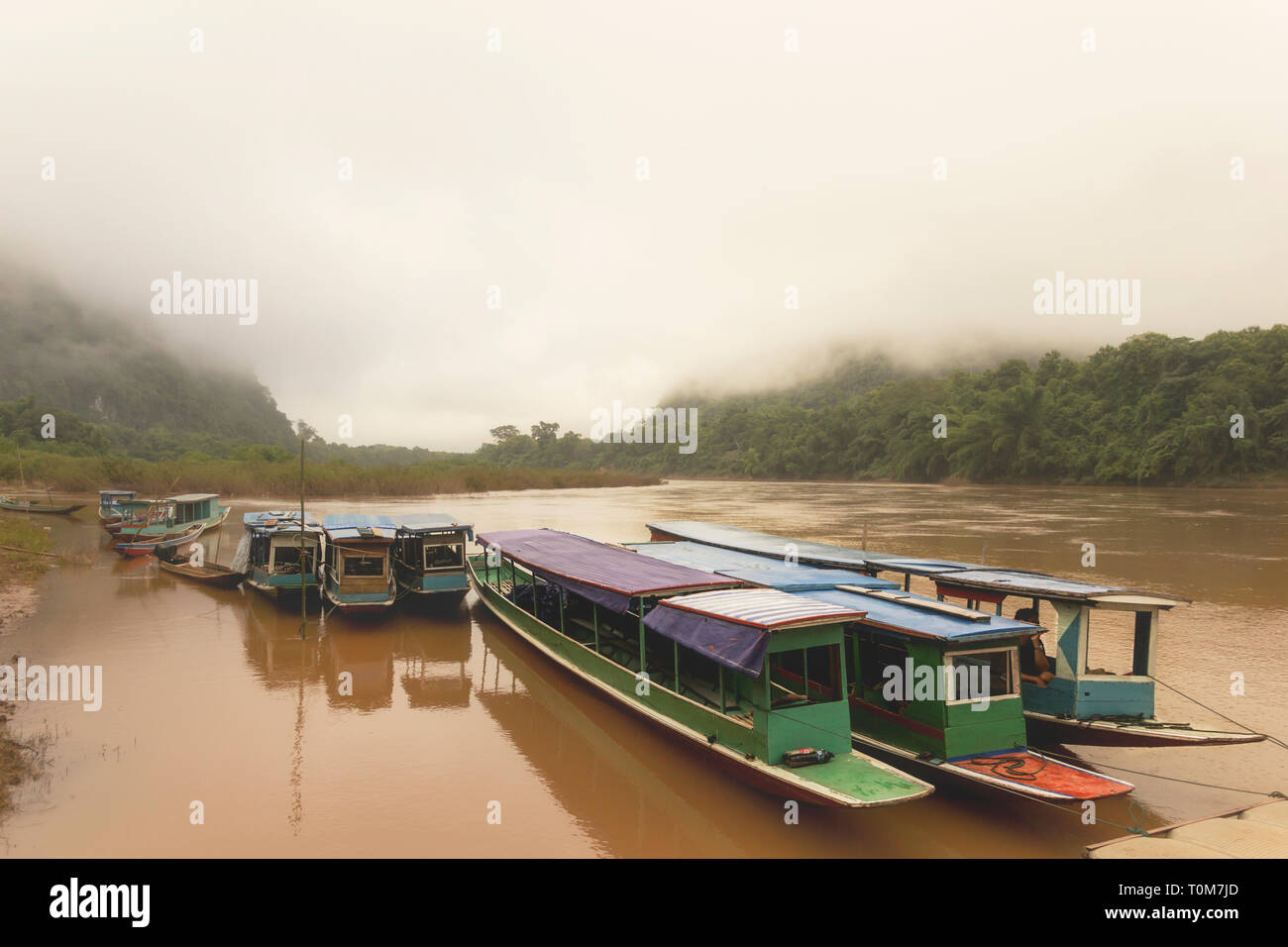 Longboats hi-res stock photography and images - Alamy