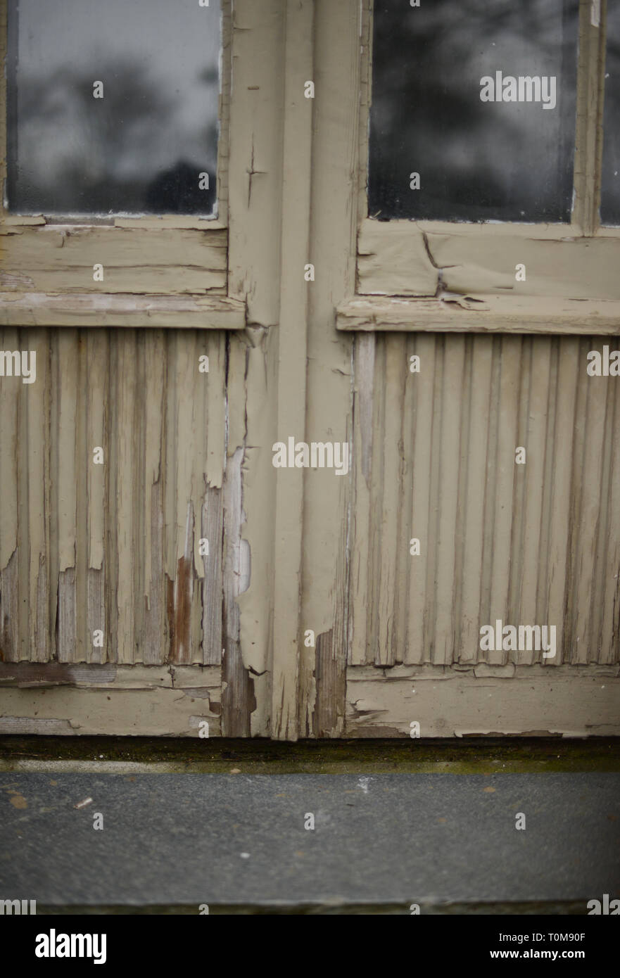 Weathered glass hi-res stock photography and images - Alamy