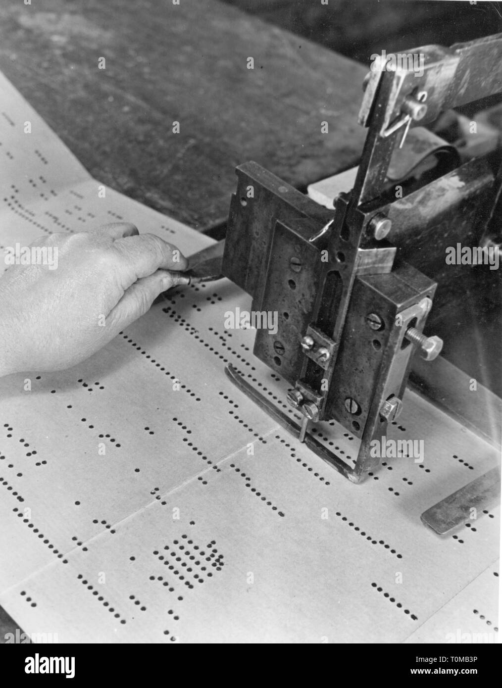 Mechanical machines hi-res stock photography and images - Alamy