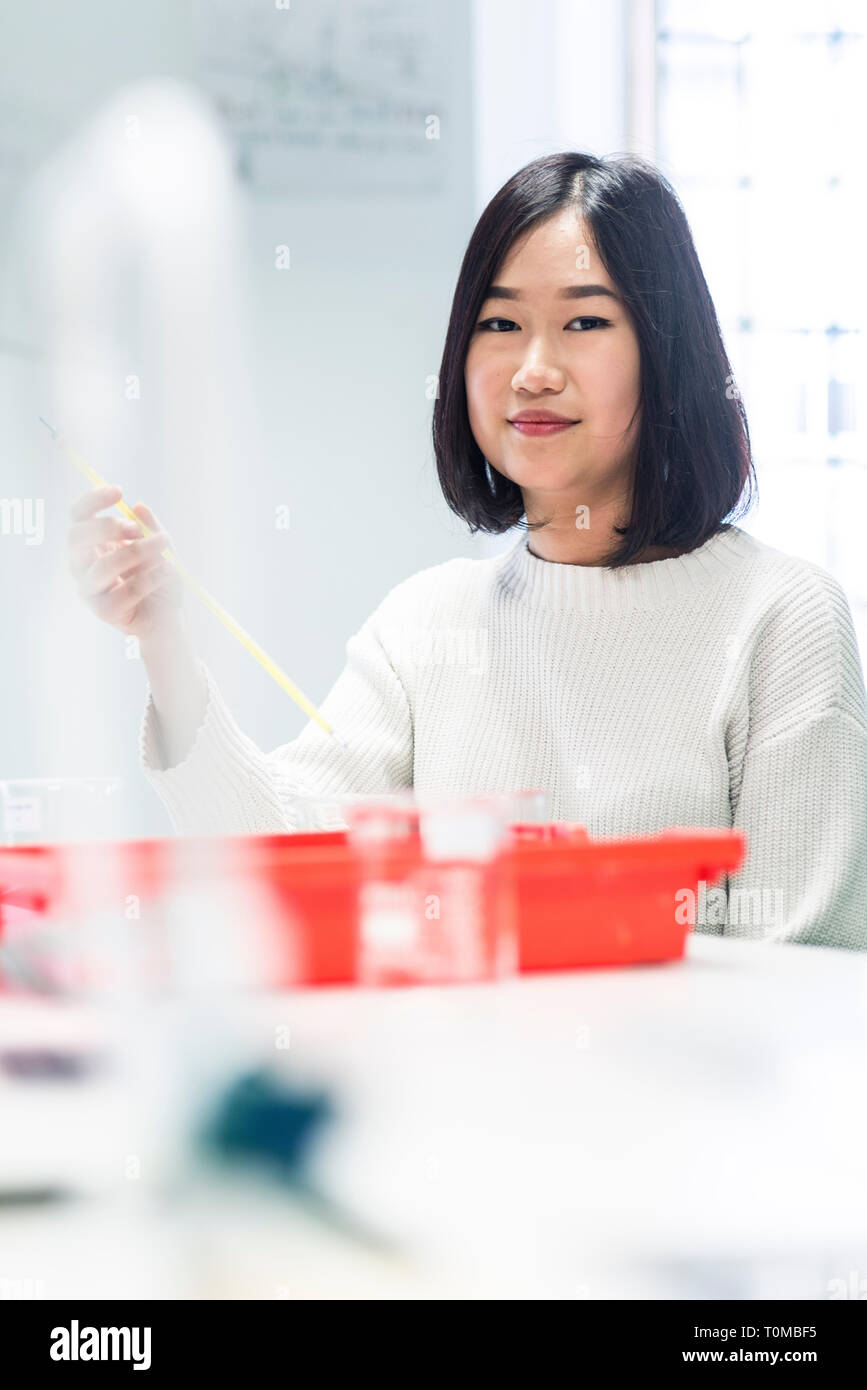 Research lab cambridge hi-res stock photography and images - Alamy