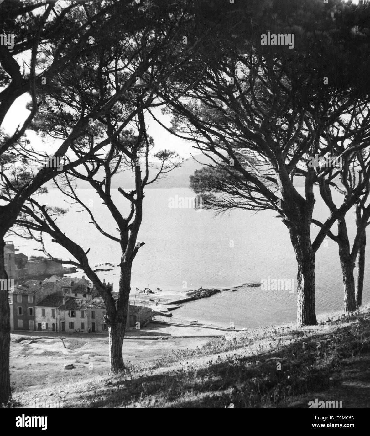 Fortress on the sea Black and White Stock Photos & Images - Alamy