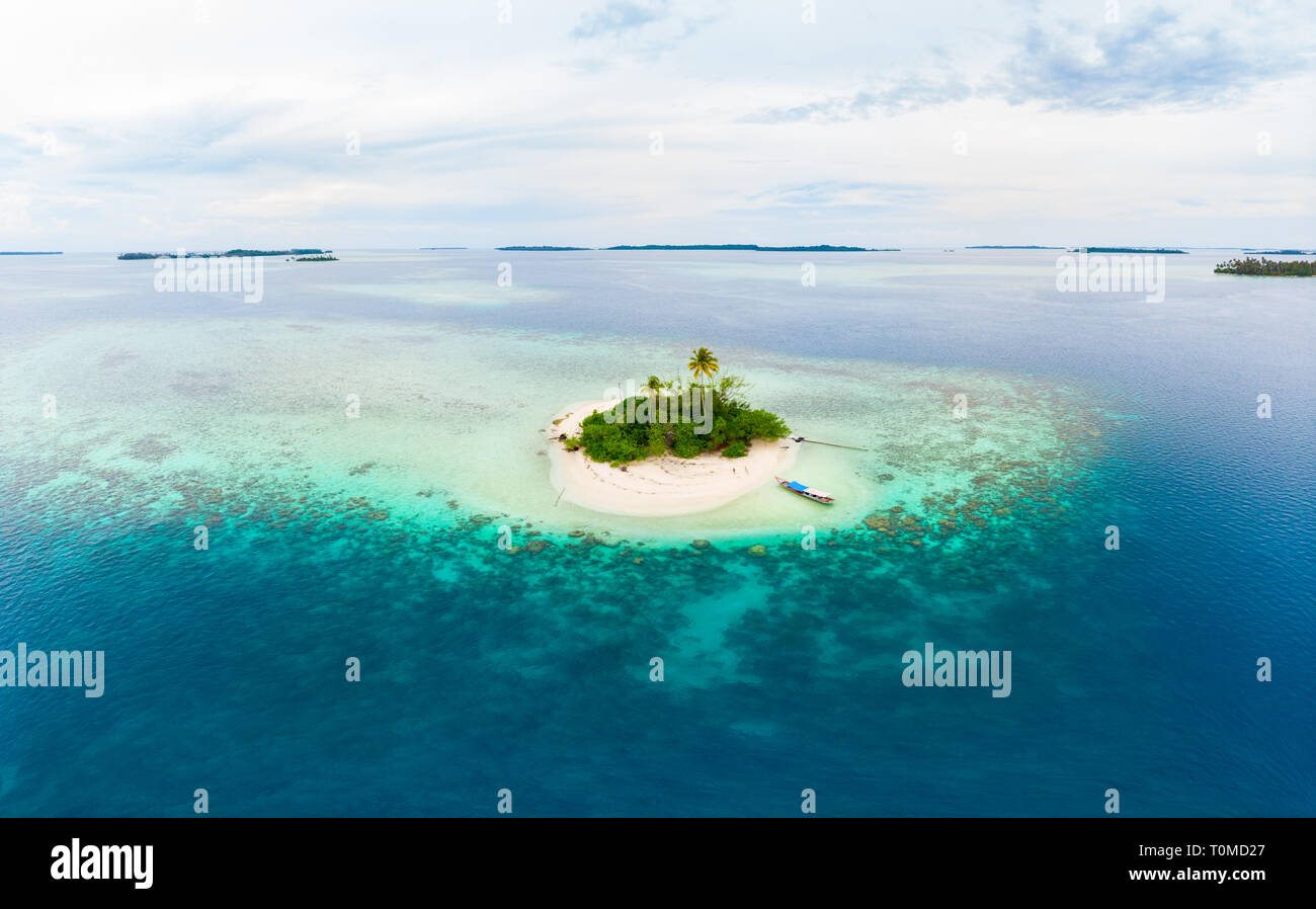 Aerial view Banyak Islands Sumatra tropical archipelago Indonesia, Aceh ...