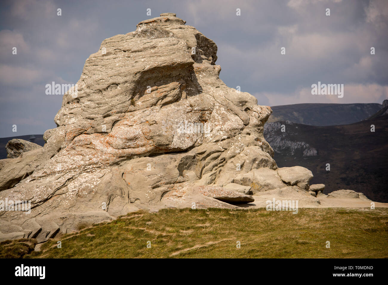 Prehistoric stone structures hi-res stock photography and images - Alamy