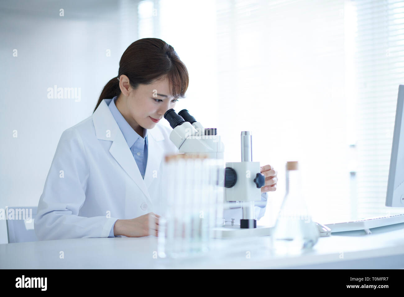 Young scientist lab japan hi-res stock photography and images - Alamy