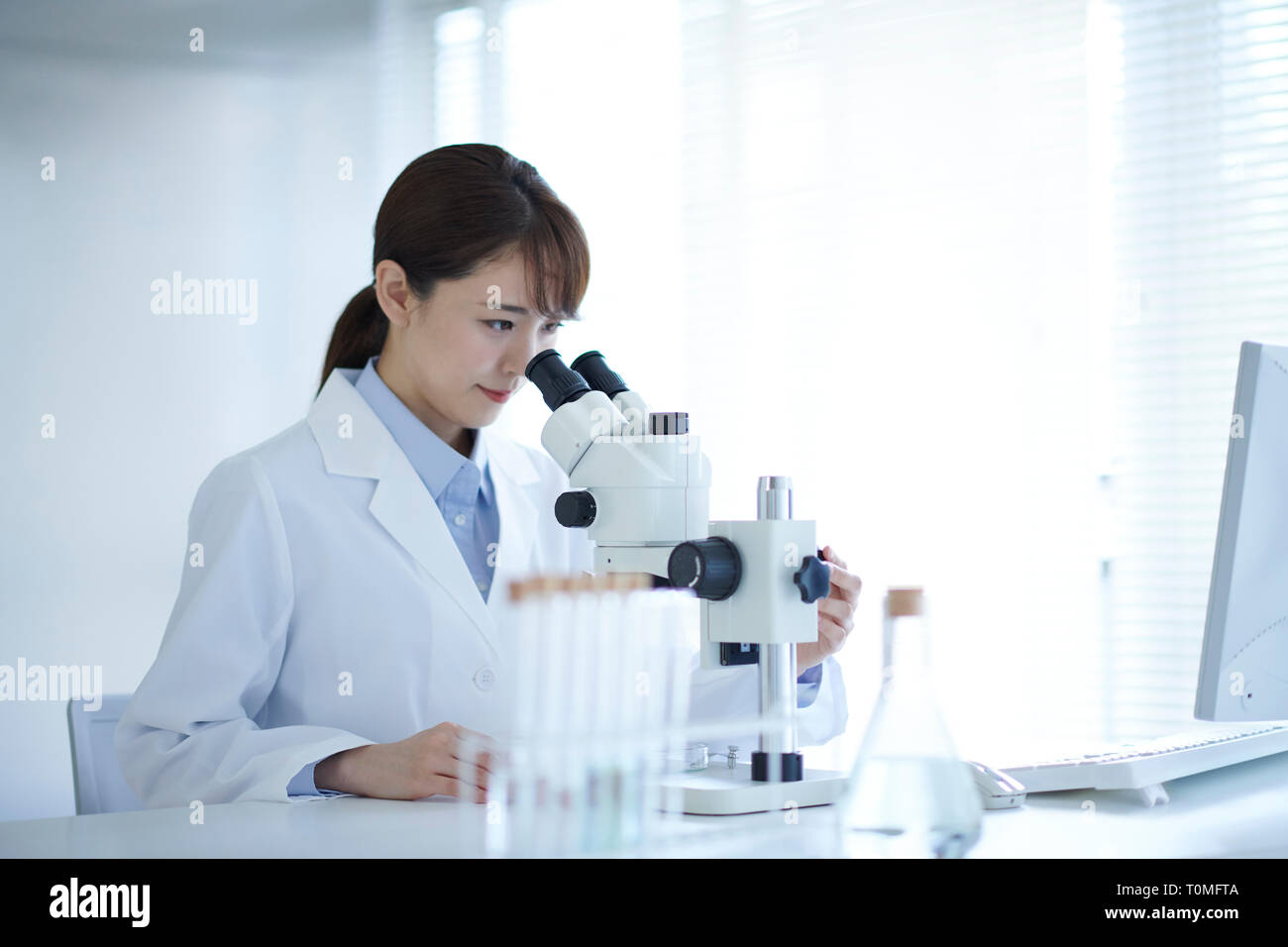 Young scientist lab japan hi-res stock photography and images - Alamy