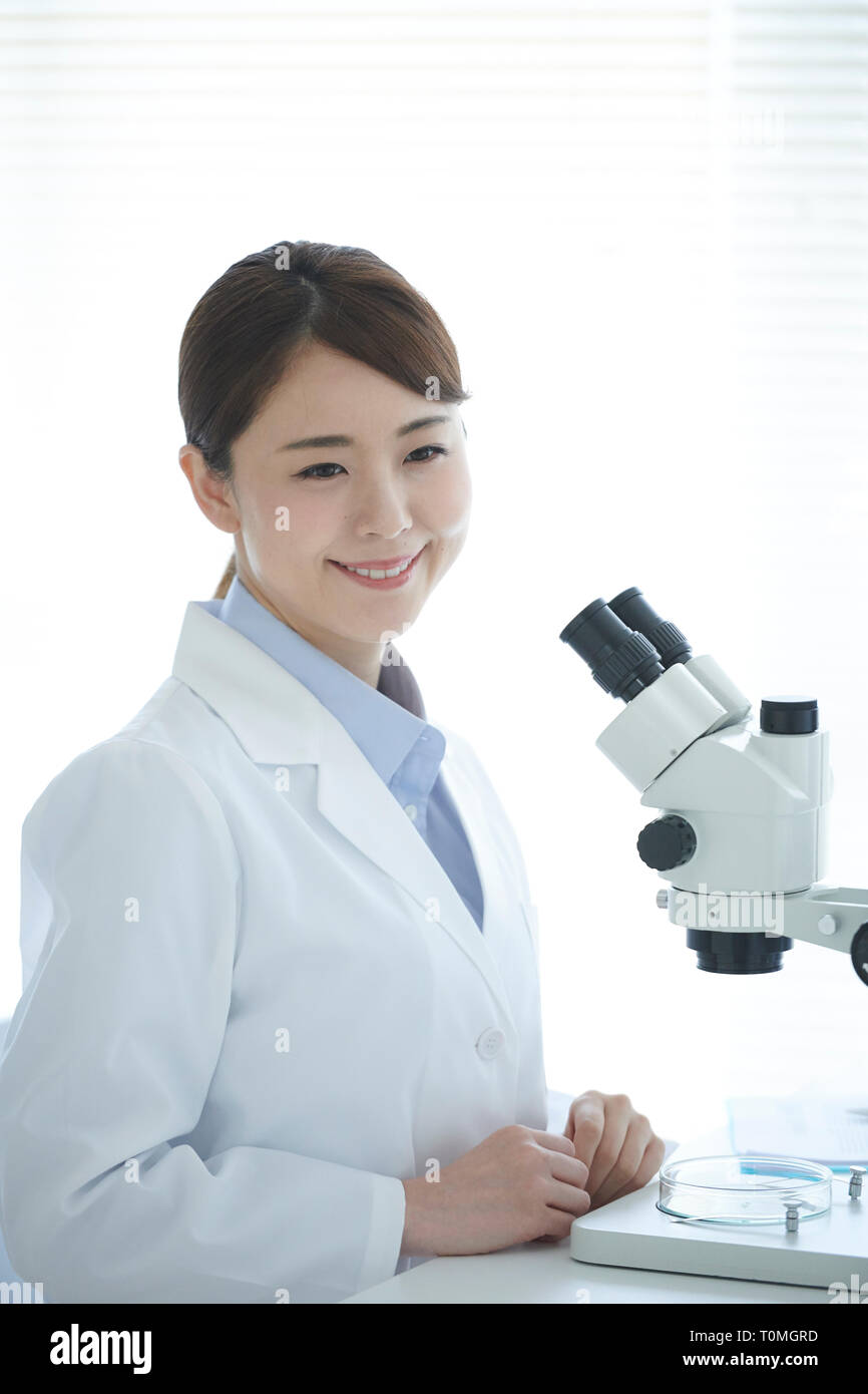 Young scientist lab japan hi-res stock photography and images - Alamy