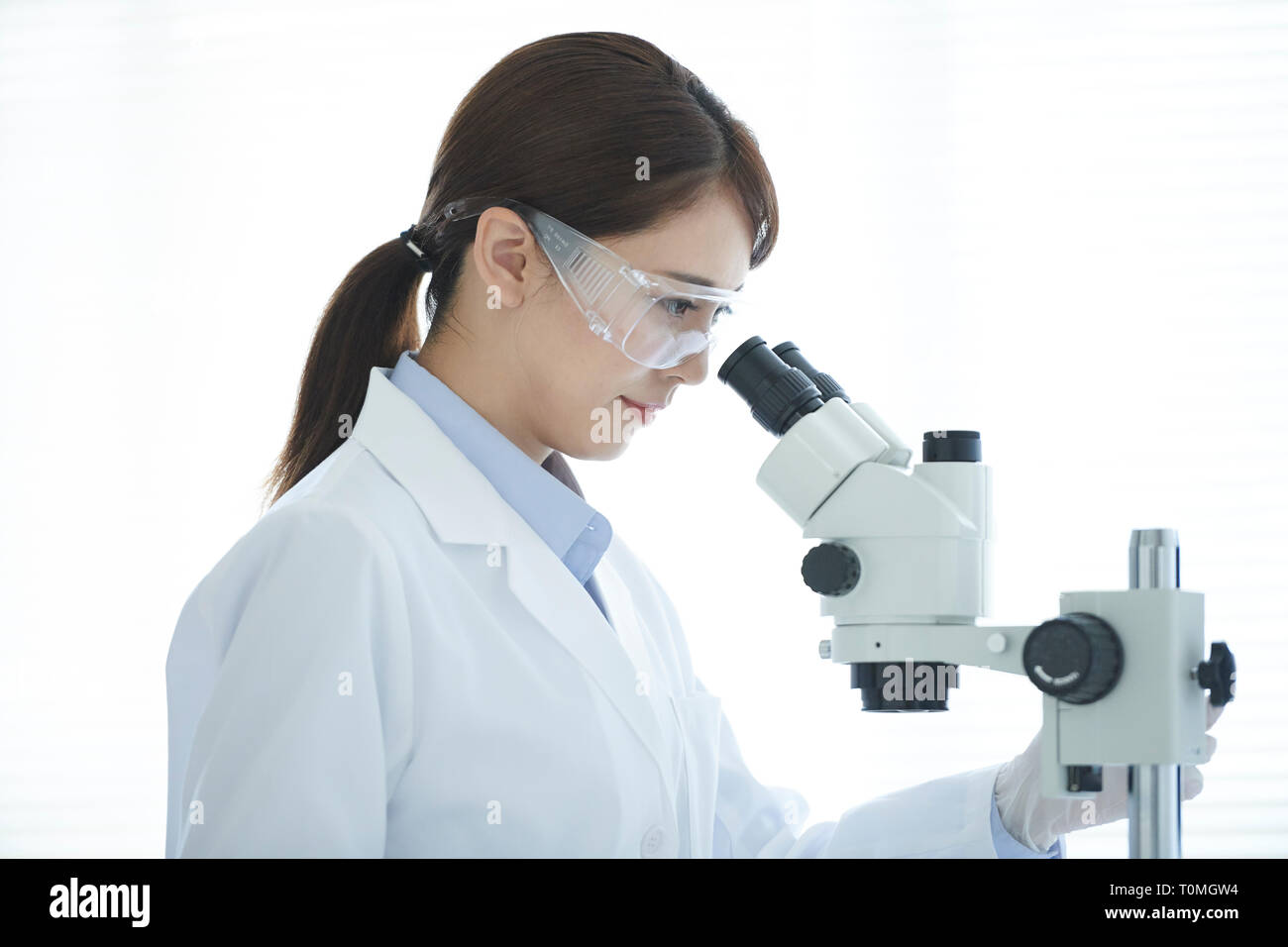 Young scientist lab japan hi-res stock photography and images - Alamy