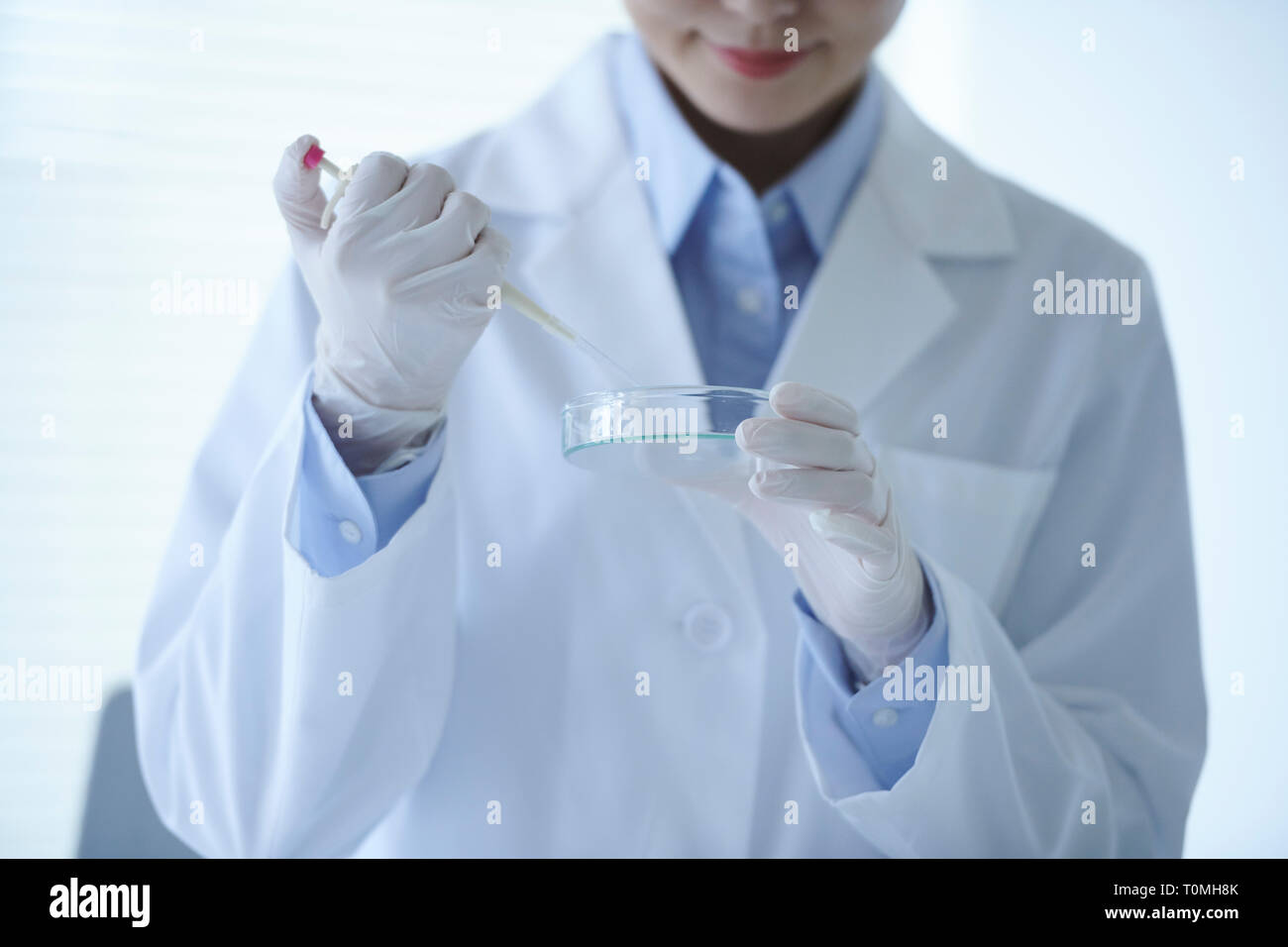 Young scientist lab japan hi-res stock photography and images - Alamy