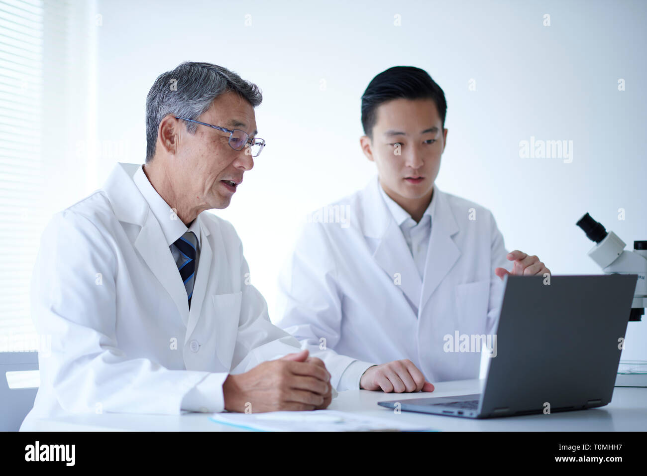 Japanese researchers in the lab Stock Photo - Alamy