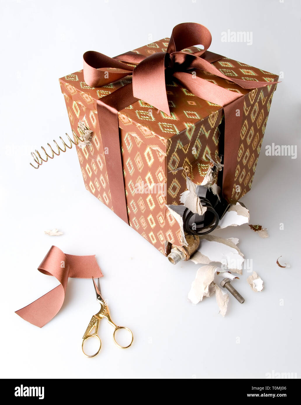 Damaged Box High Resolution Stock Photography and Images - Alamy