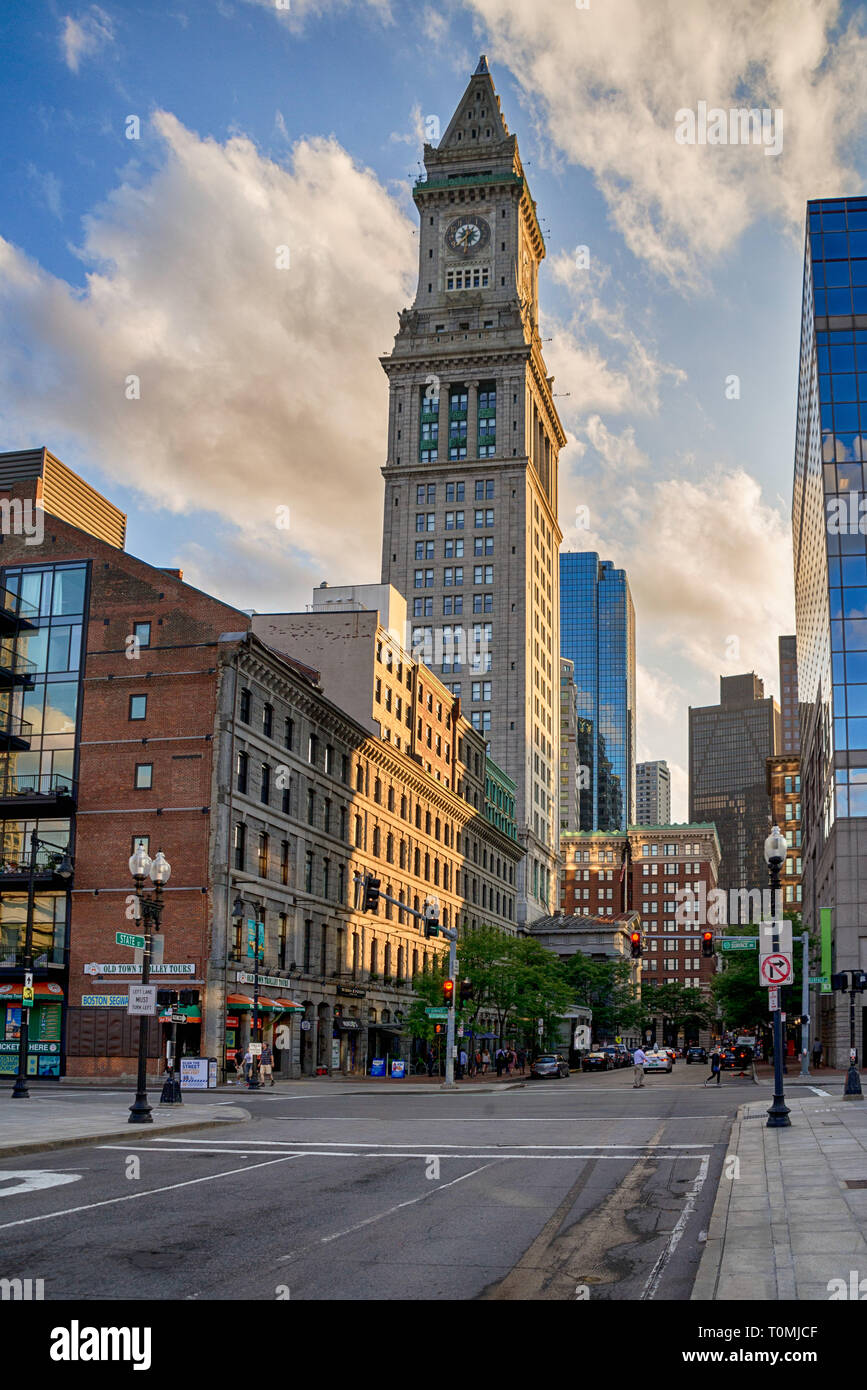 The famous Boston Custom House Stock Photo - Alamy
