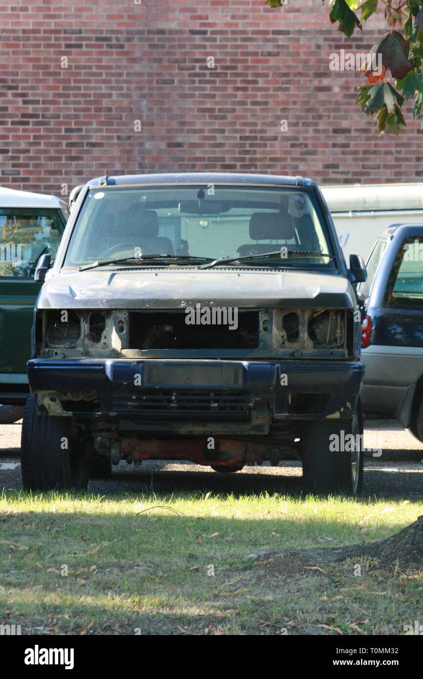 Broken Down Jeep Stock Photo - Alamy