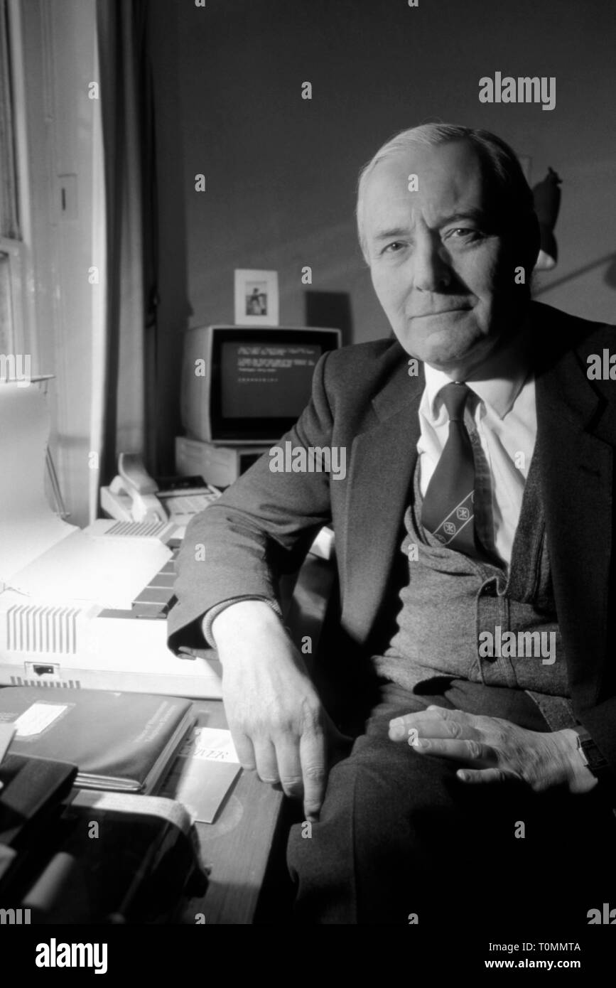 Uk cabinet current Black and White Stock Photos & Images - Alamy