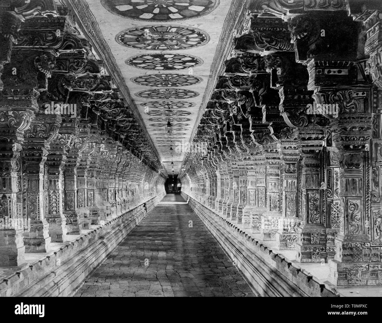 Asia, Sri Lanka, Ramneseram Temple, 1910 Stock Photo - Alamy